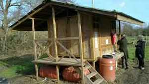 Off Grid Toilet: 5 Types To Consider Before You Gotta Go